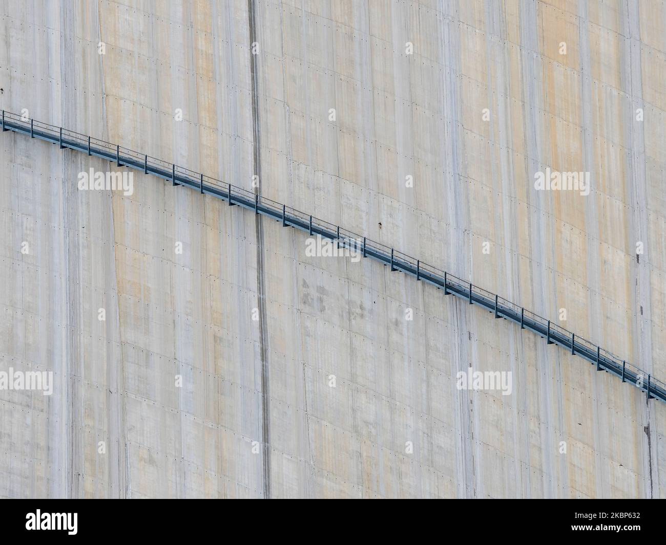 Barrage de Mauvoisin, detail of the concrete dam, steel construction ...