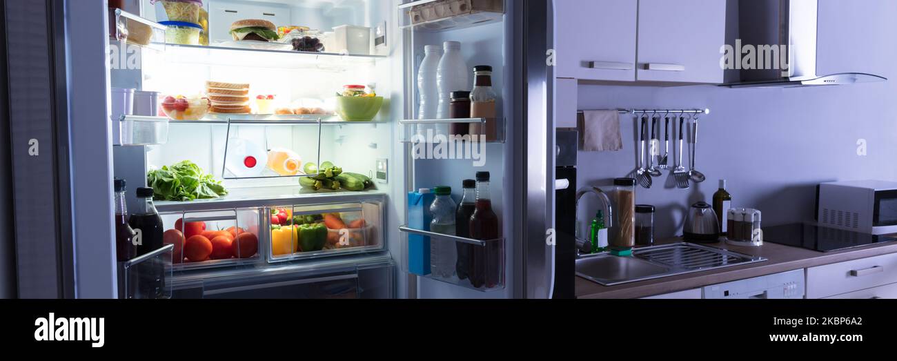 Fridge door and interior hi-res stock photography and images - Alamy