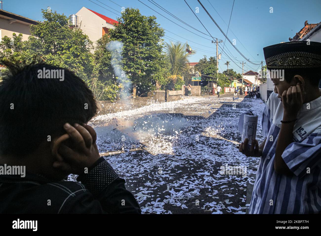 Indonesian Muslims lights up of firecracker during Eid al-Fitr amid ...