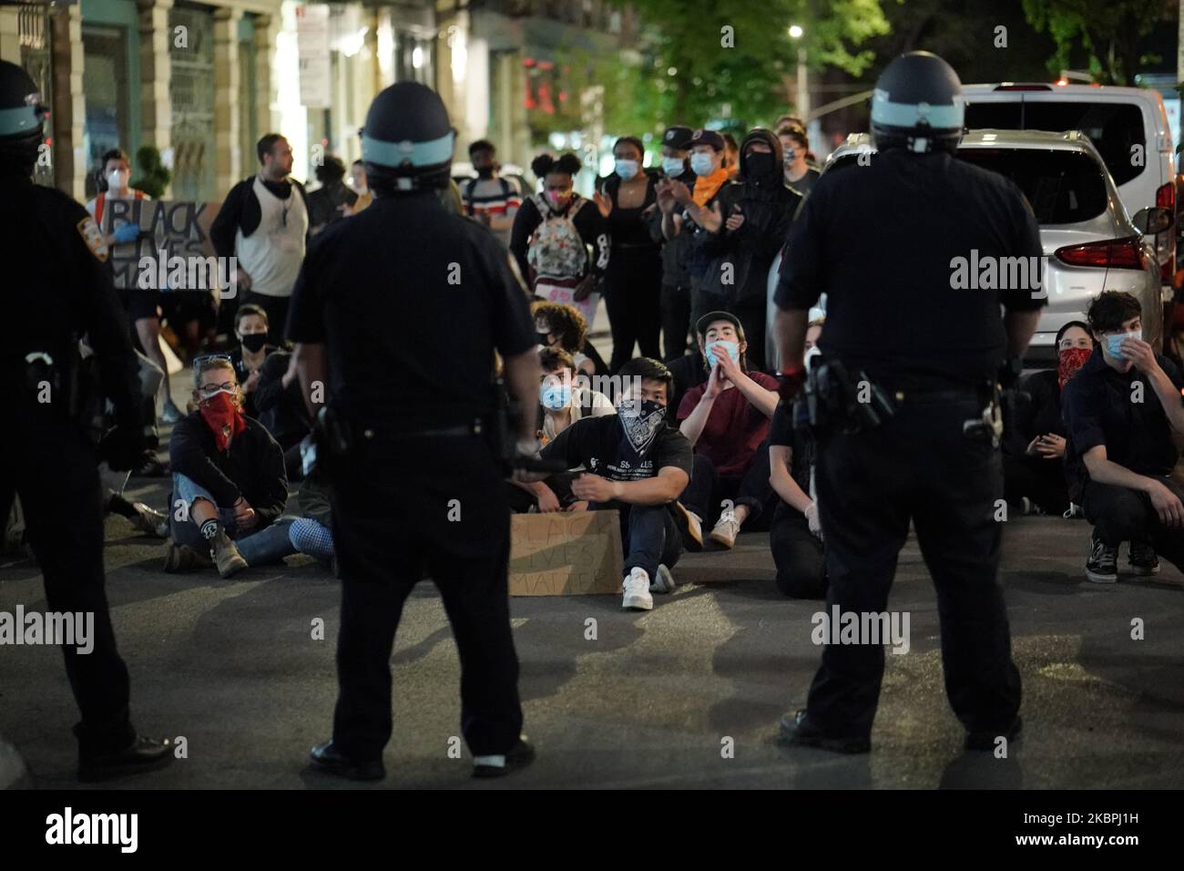 NYPD anti-riot police are seen preparing to disperse protestors as they ...