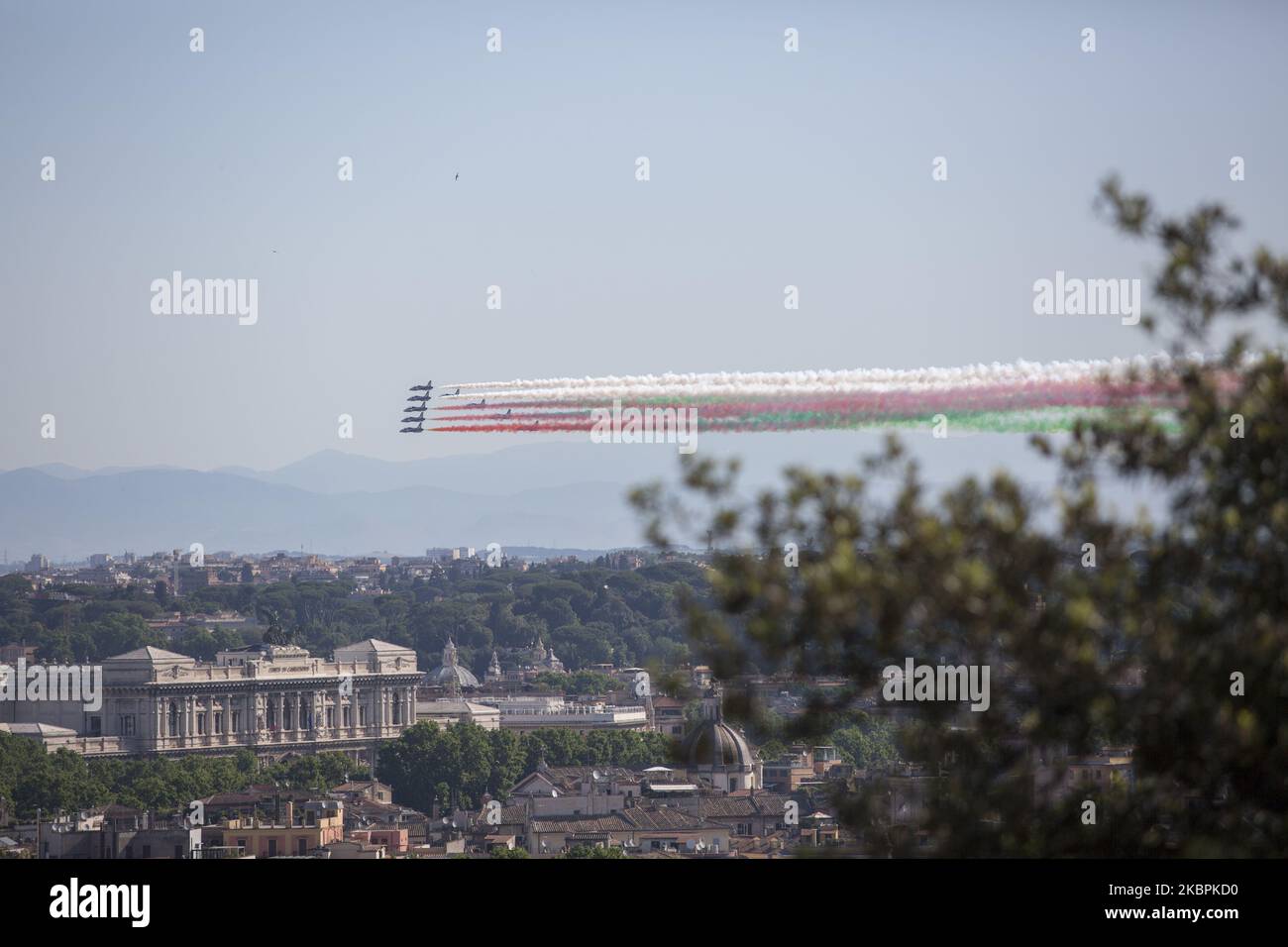 Frecce tricolorl tricolored arrows hi-res stock photography and images ...