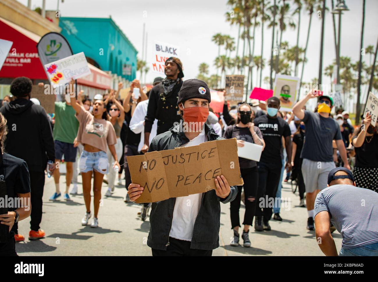 Anti racism protest on beach hi-res stock photography and images - Alamy