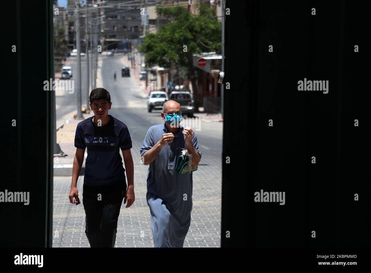 A months long halt hi-res stock photography and images - Alamy