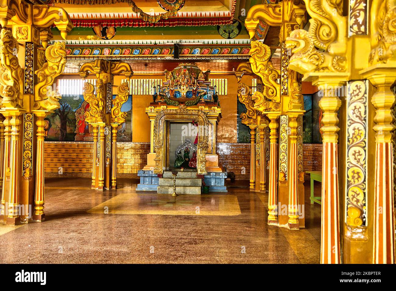 Interior of the Arul Eswari Muthumariamman Hindu temple in Jaffna, Sri ...