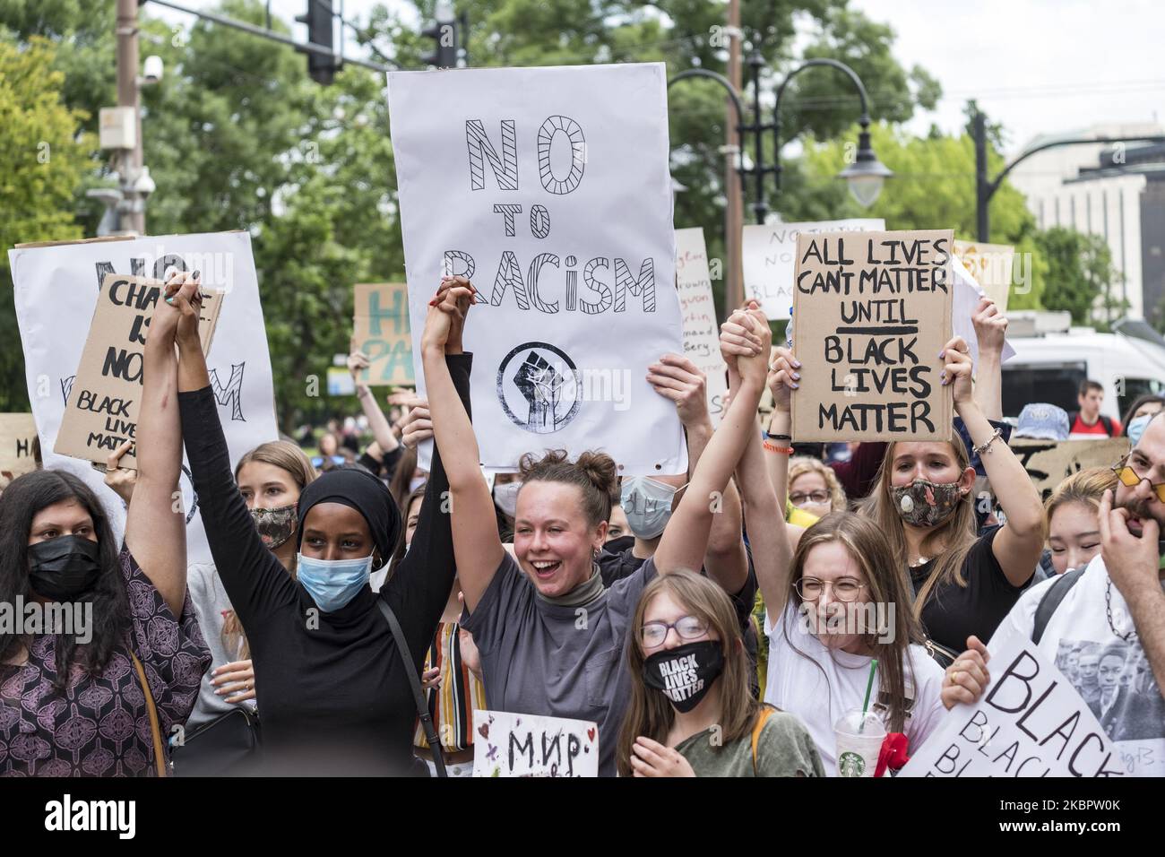 Human protest hold hands hi-res stock photography and images - Alamy