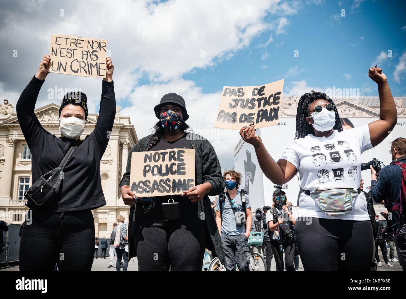 African defence hi-res stock photography and images - Alamy