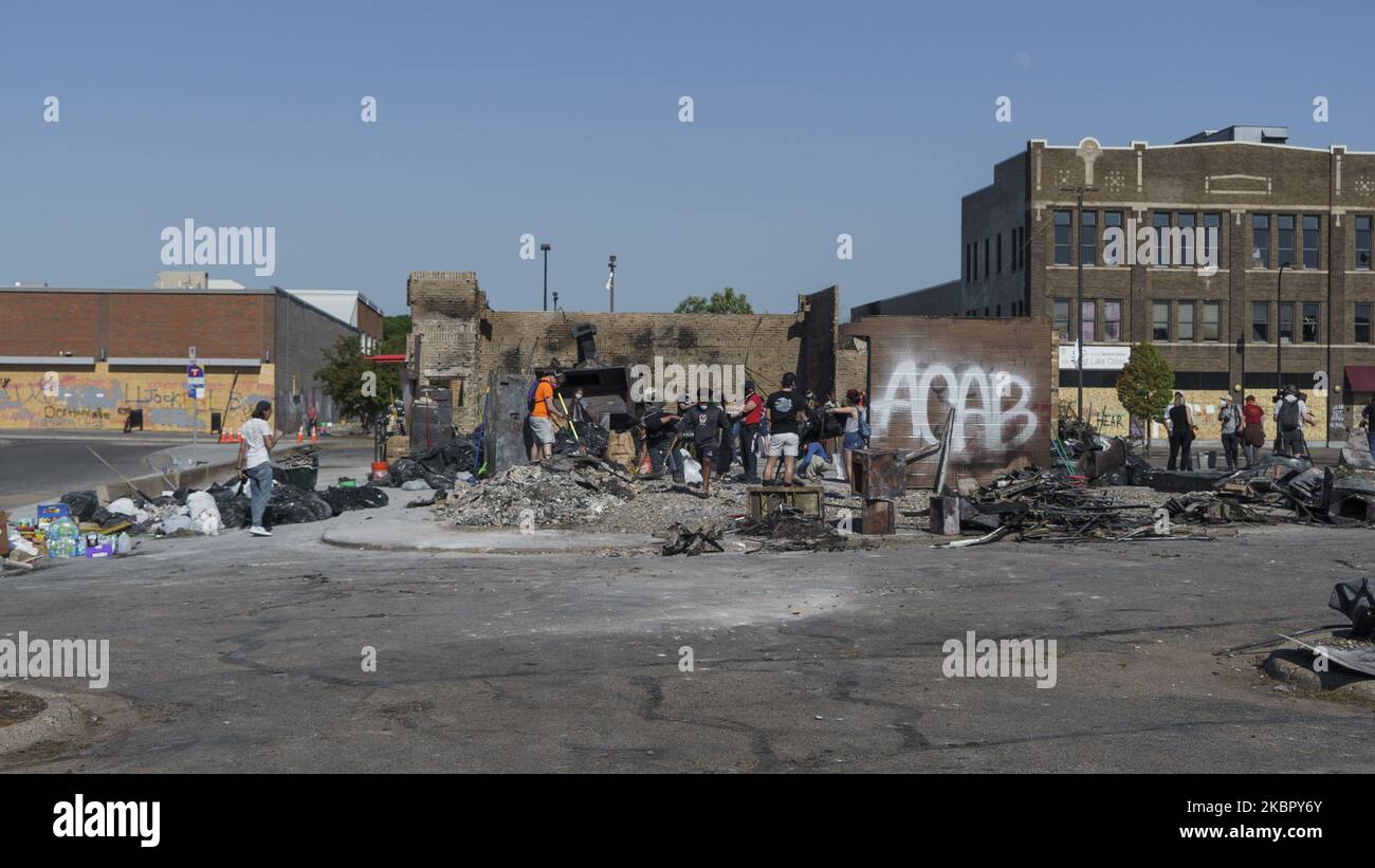 Cleaning crews hi-res stock photography and images - Alamy