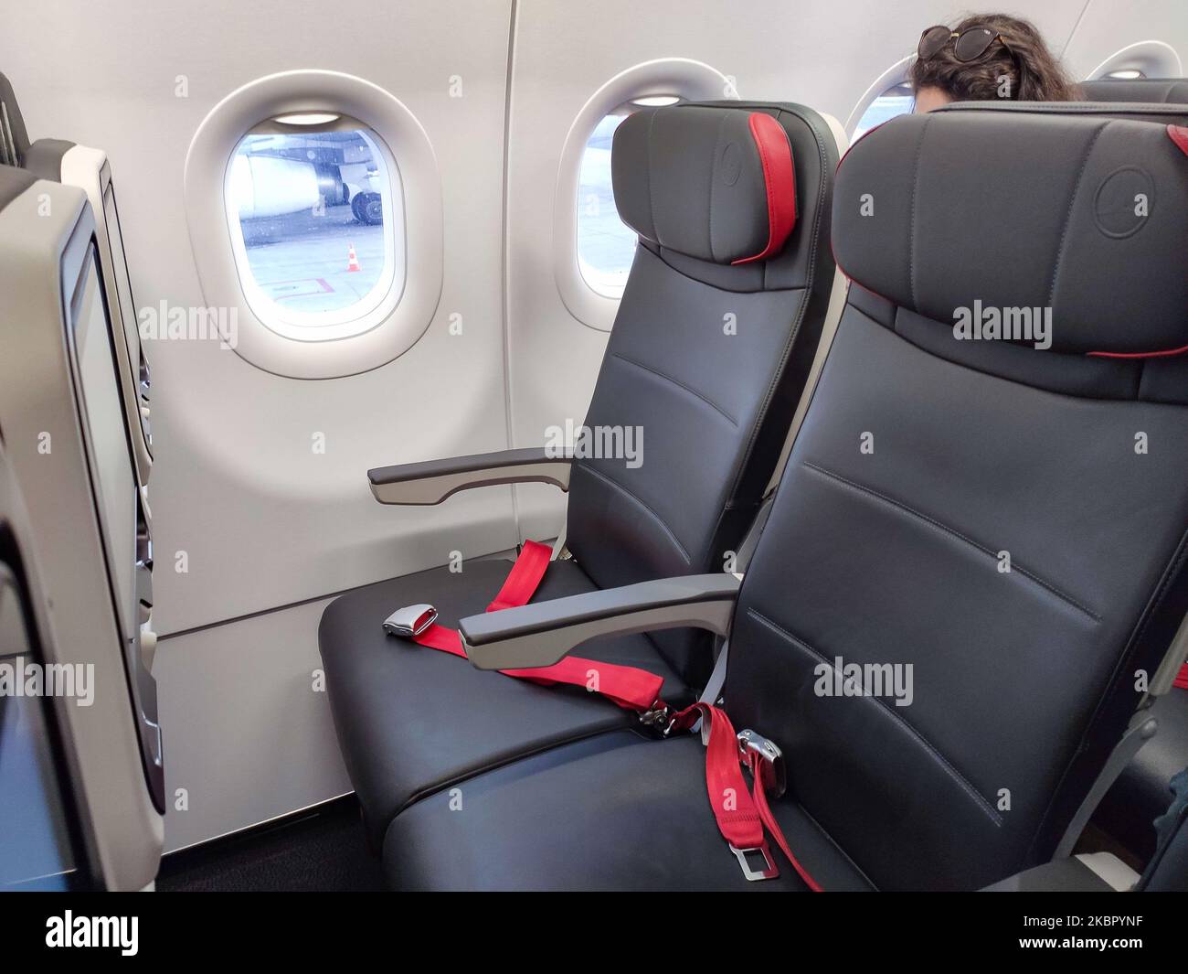 Airbus a321 interior hi-res stock photography and images - Alamy