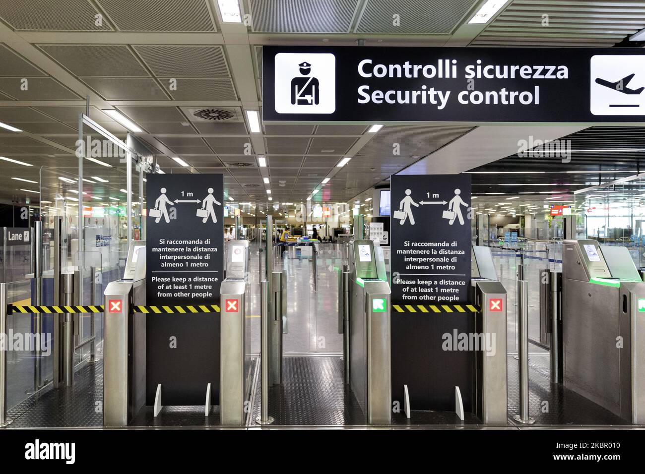 The security control at the international airport of Roma Leonardo Da ...