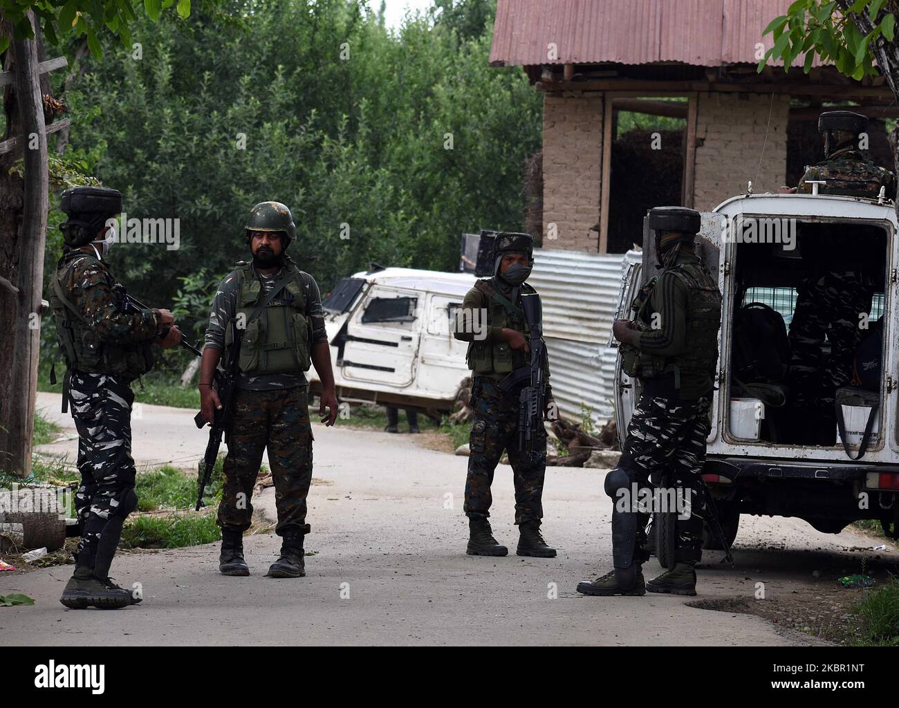 South kashmirs shopian hi-res stock photography and images - Alamy