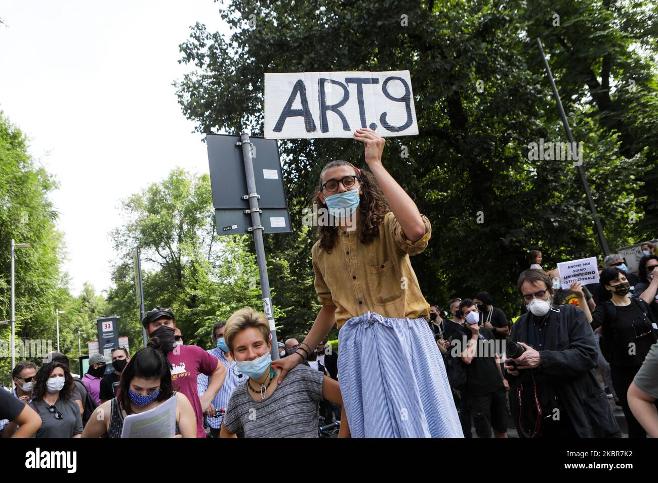 Entertainment worker triennale hi-res stock photography and images - Alamy