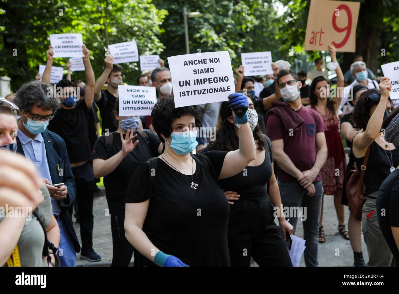 Entertainment worker triennale hi-res stock photography and images - Alamy