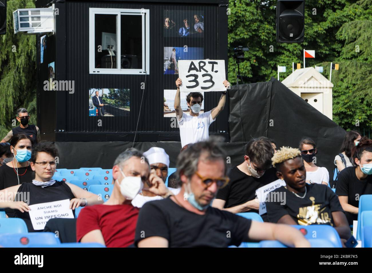 Entertainment worker triennale hi-res stock photography and images - Alamy