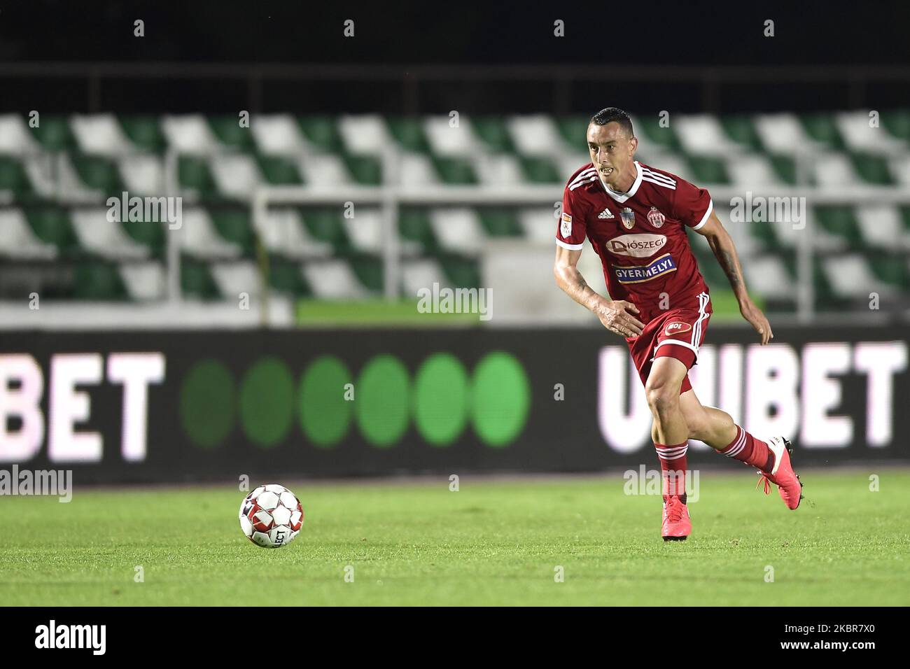 Isvan Sandor Fulop of Sepsi OSK in action during the match between ...
