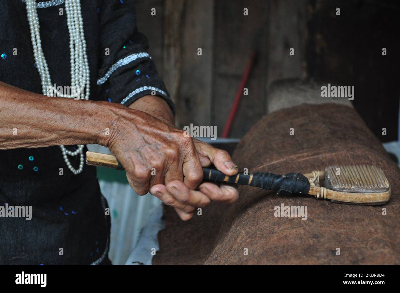 Traditional kulawi clothing hi-res stock photography and images - Alamy
