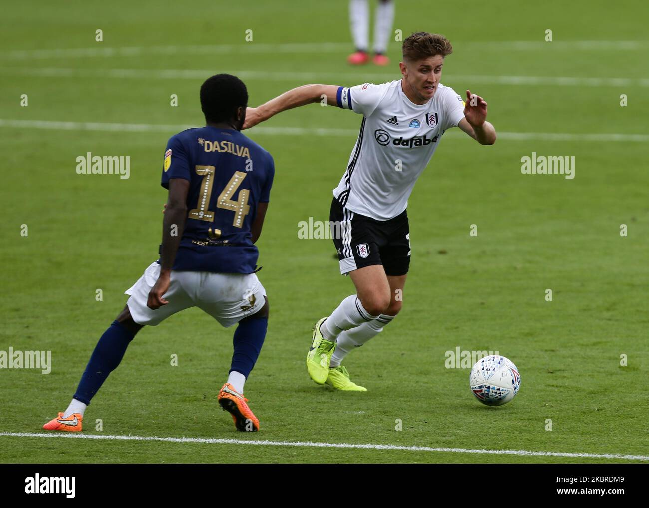 Tom cairney brentford hi-res stock photography and images - Alamy