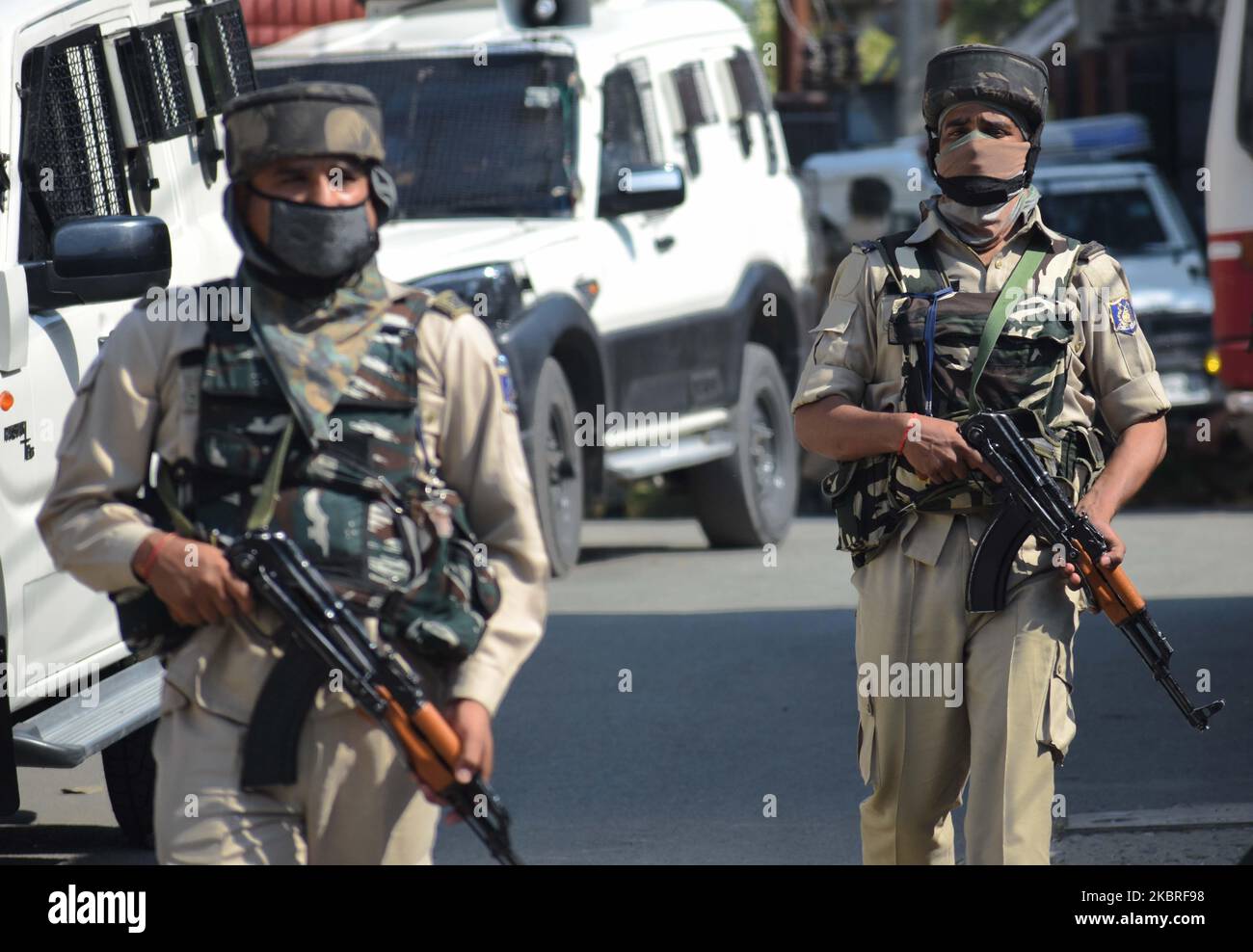 Divisional commander of hizbul mujahideen outfit junaid sehrai hi-res ...