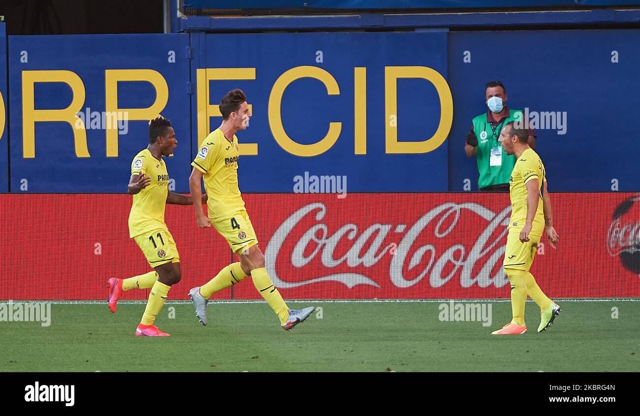 Pau Francisco Torres of Villarreal celebrates his team second goal ...