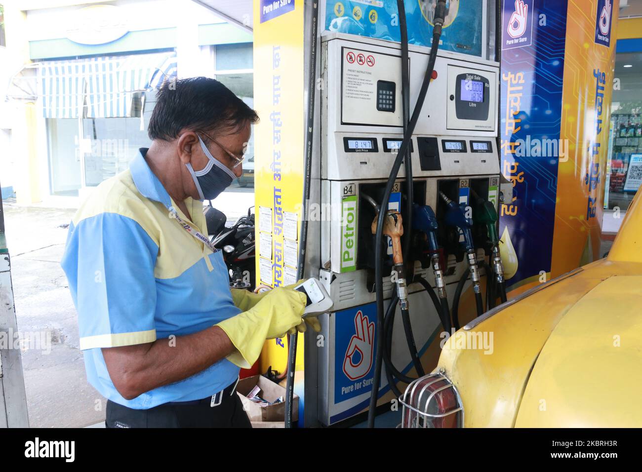 Rates hike hi-res stock photography and images - Alamy