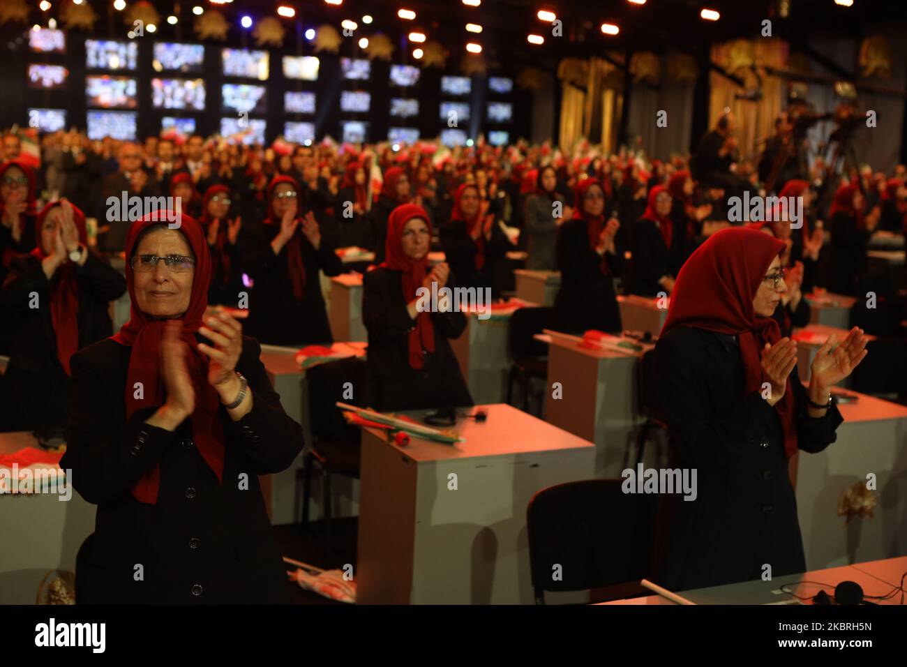 Political dignitaries hi-res stock photography and images - Alamy