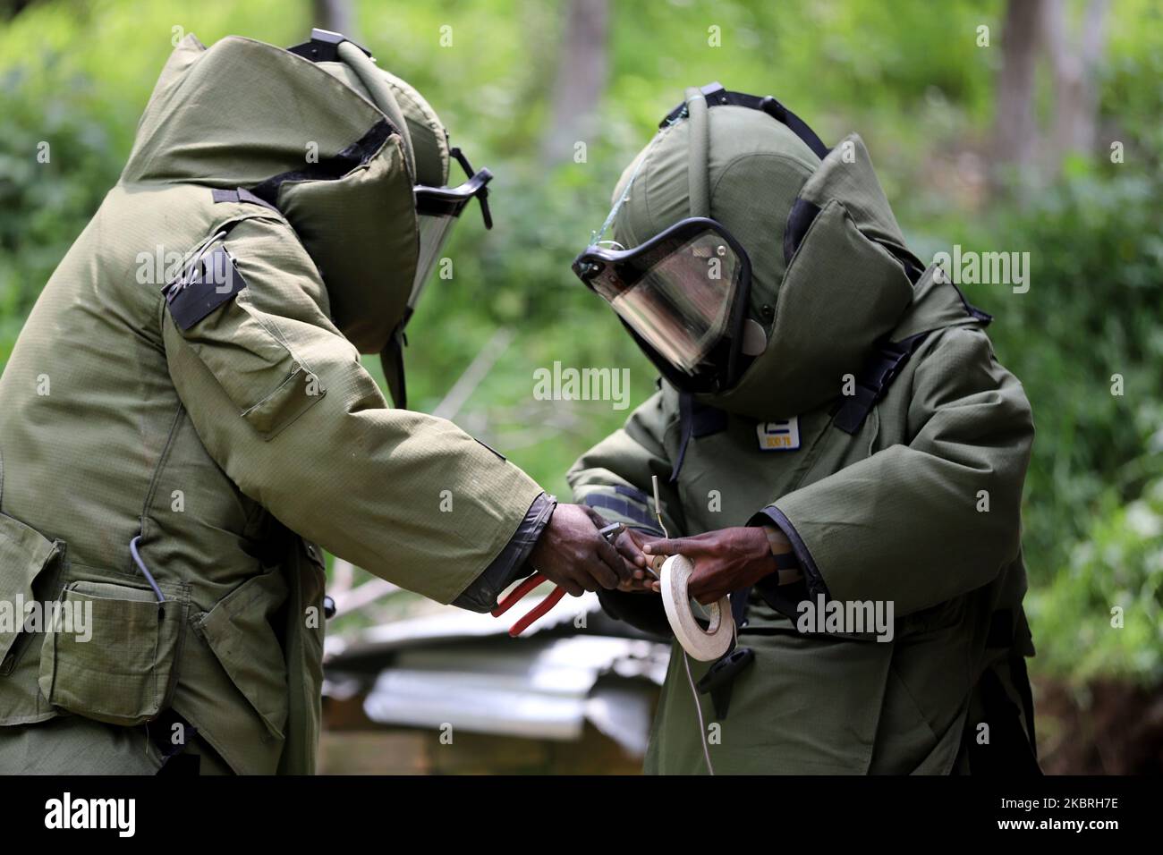 Unexploded shells hi-res stock photography and images - Alamy