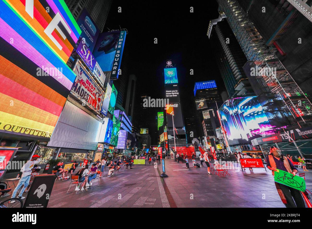 Times Square is slowly coming to life as Manhattan enters Phase 2 of re ...