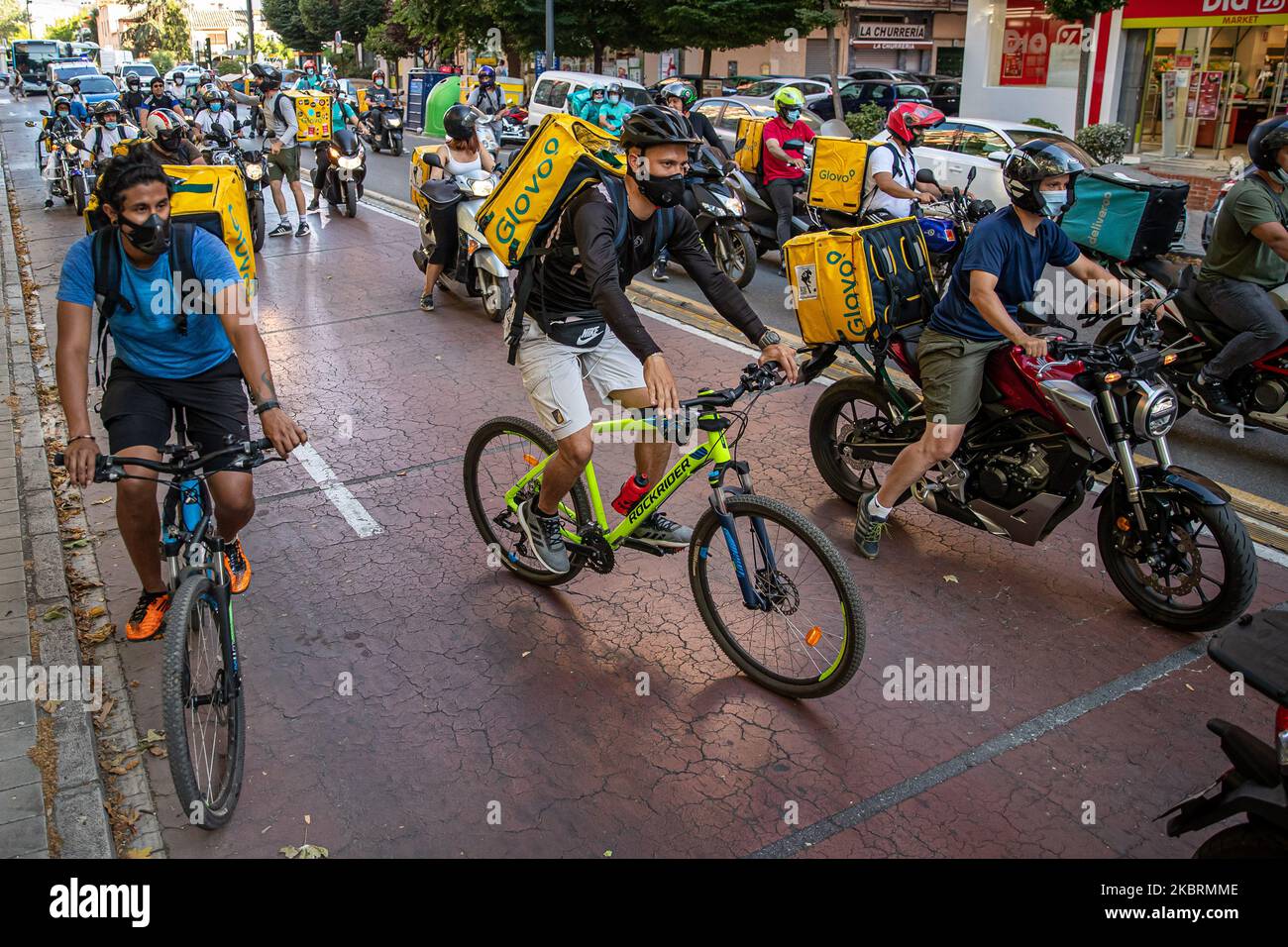Food delivery riders protests hi-res stock photography and images - Alamy