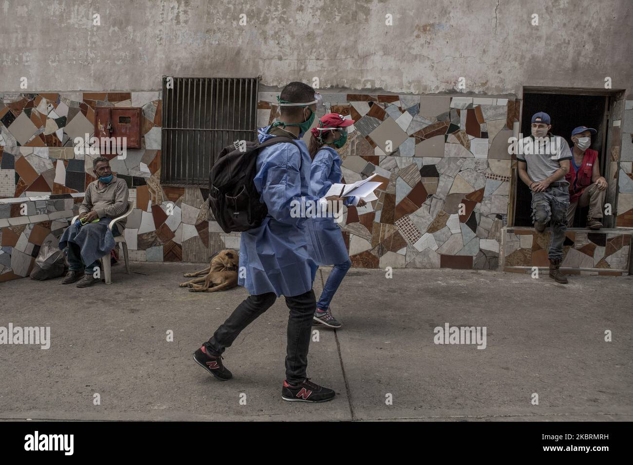 Health ministry officials perform house-to-house medical checkups to ...