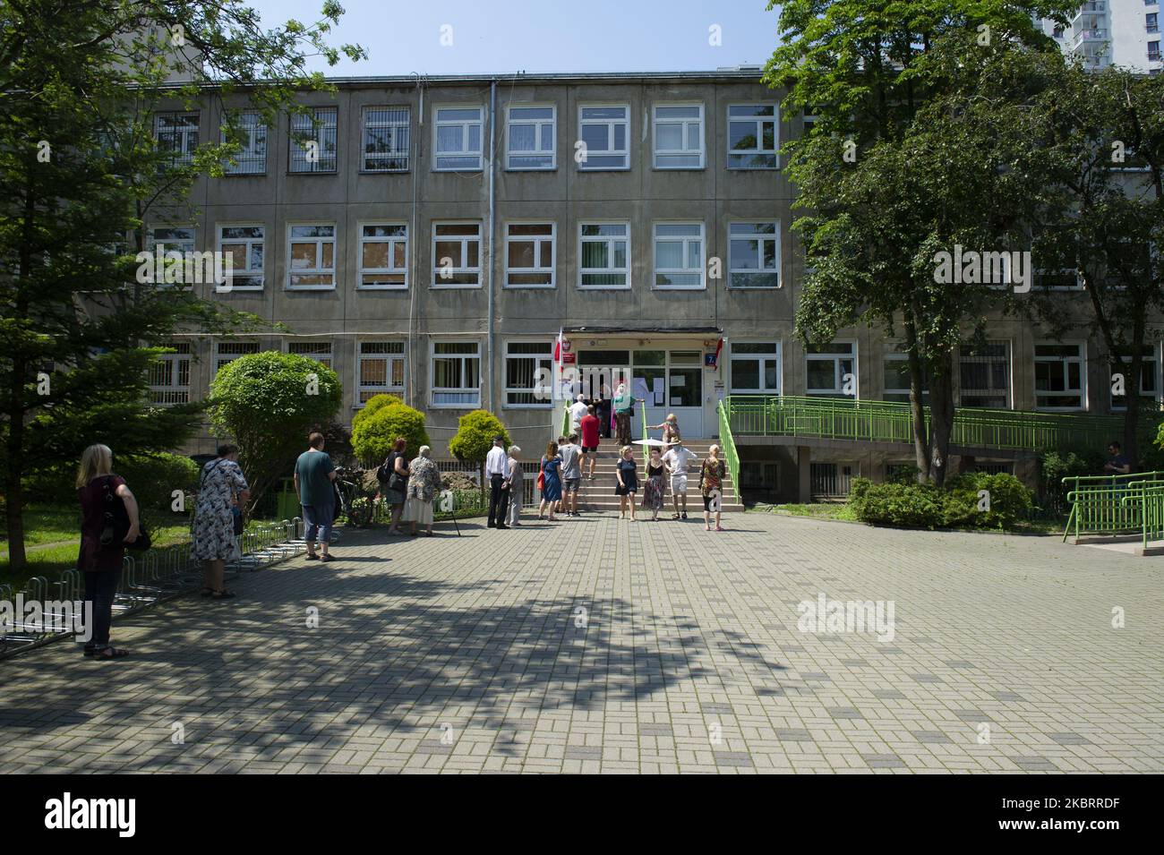 Practicing voting hi-res stock photography and images - Alamy