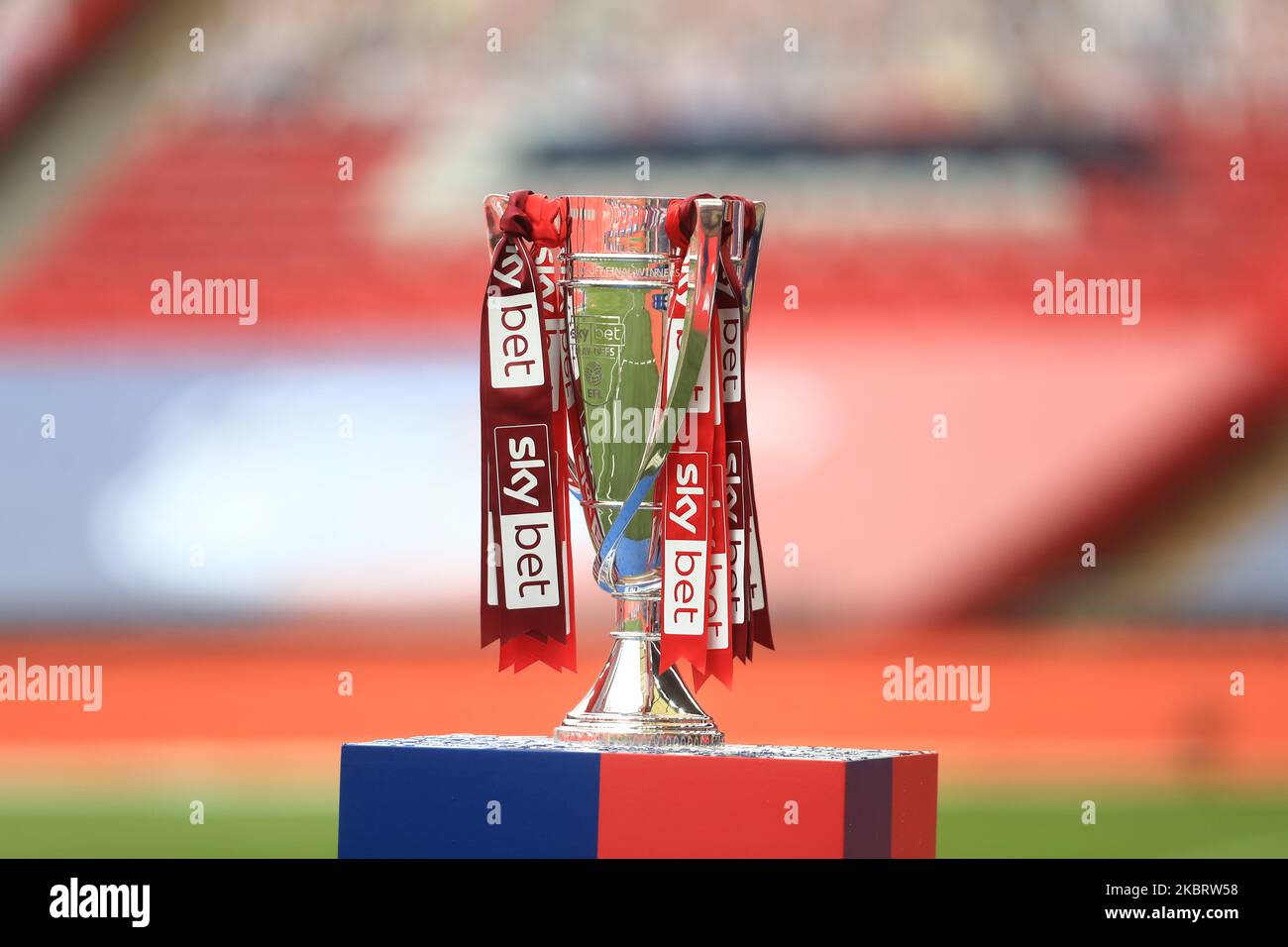 Efl play off final hi-res stock photography and images - Alamy