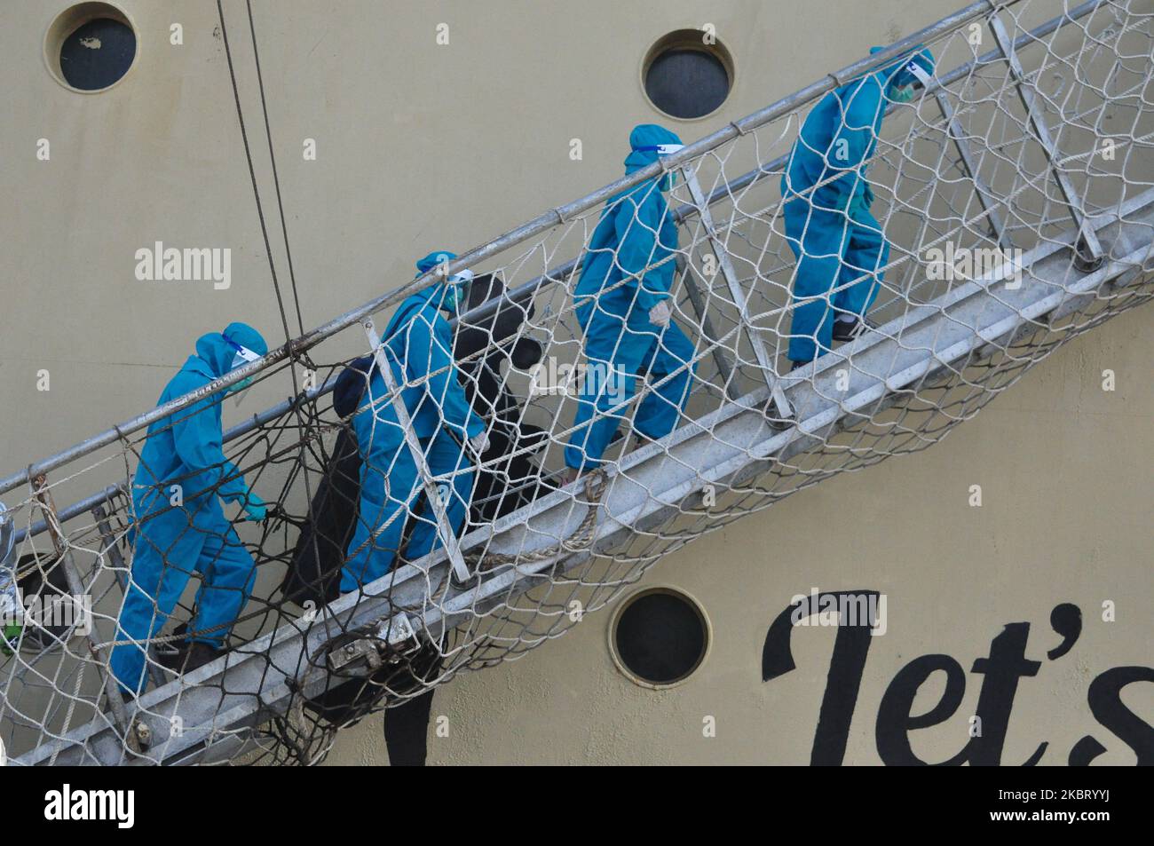 Labobar ship hi-res stock photography and images - Alamy