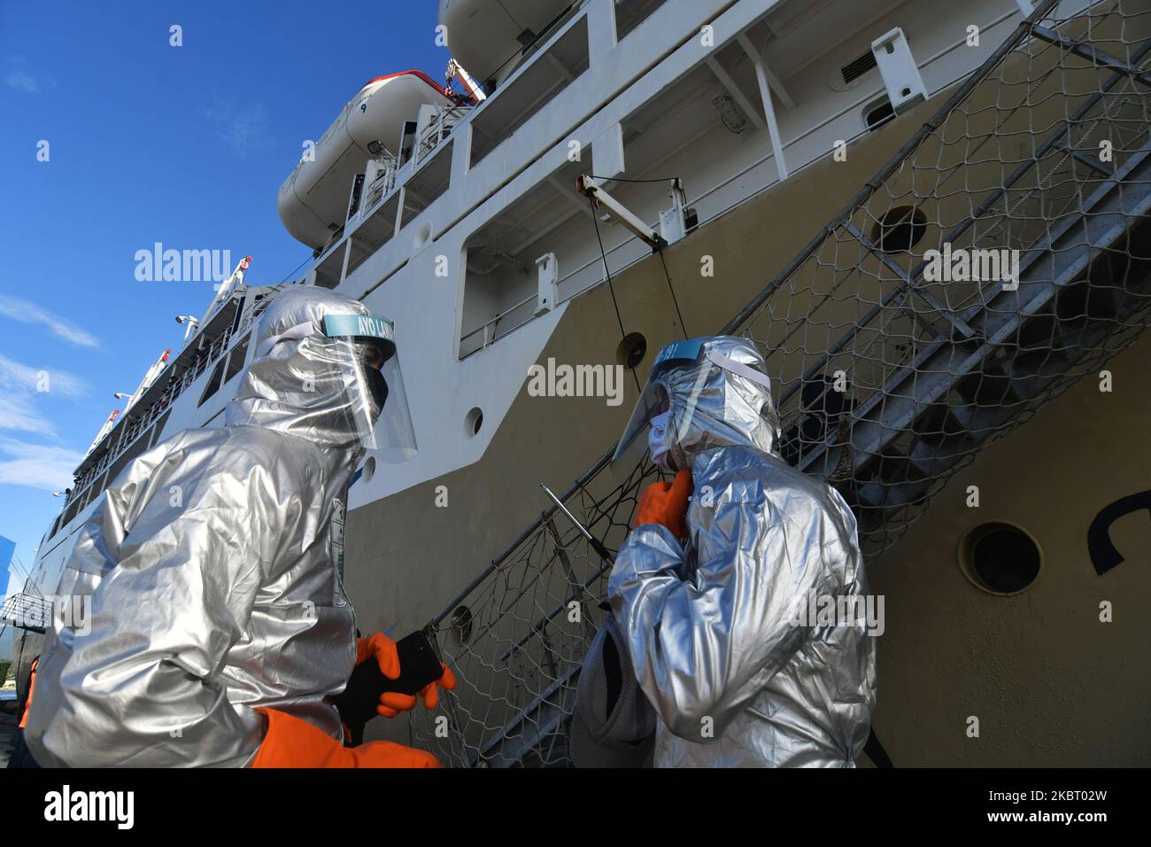 Labobar passenger ship hi-res stock photography and images - Alamy