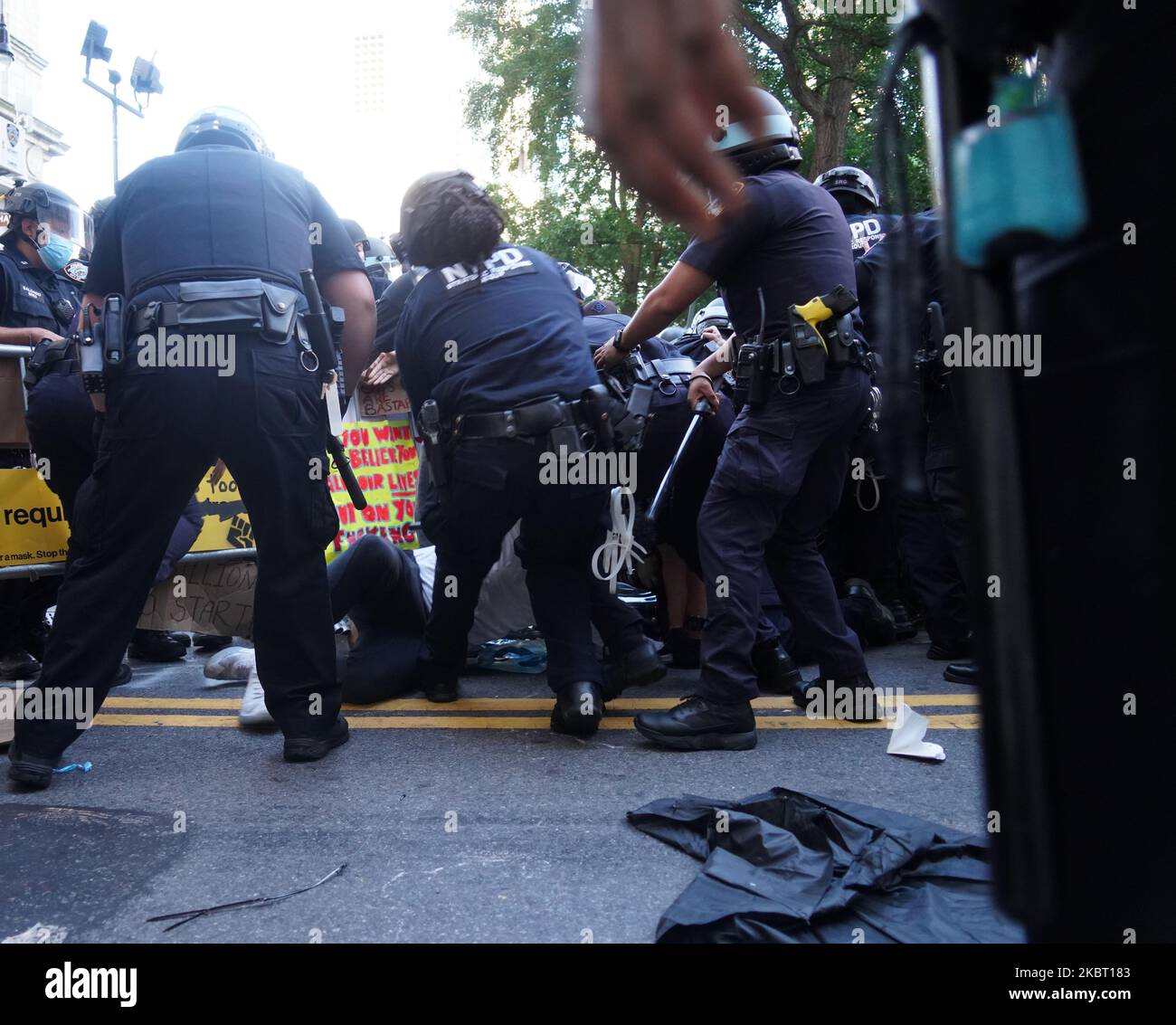 Anti police graffitis hi-res stock photography and images - Alamy
