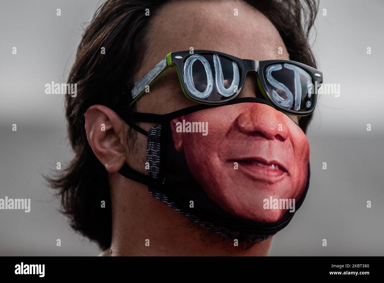 Philippine president rodrigo dutertes face hi-res stock photography and ...