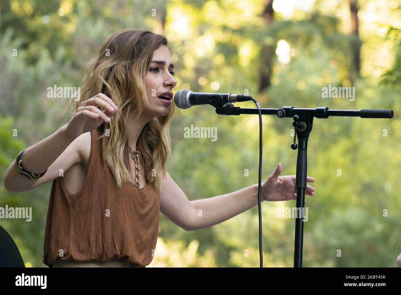 Jazz singer veronica ferreiro hi-res stock photography and images - Alamy