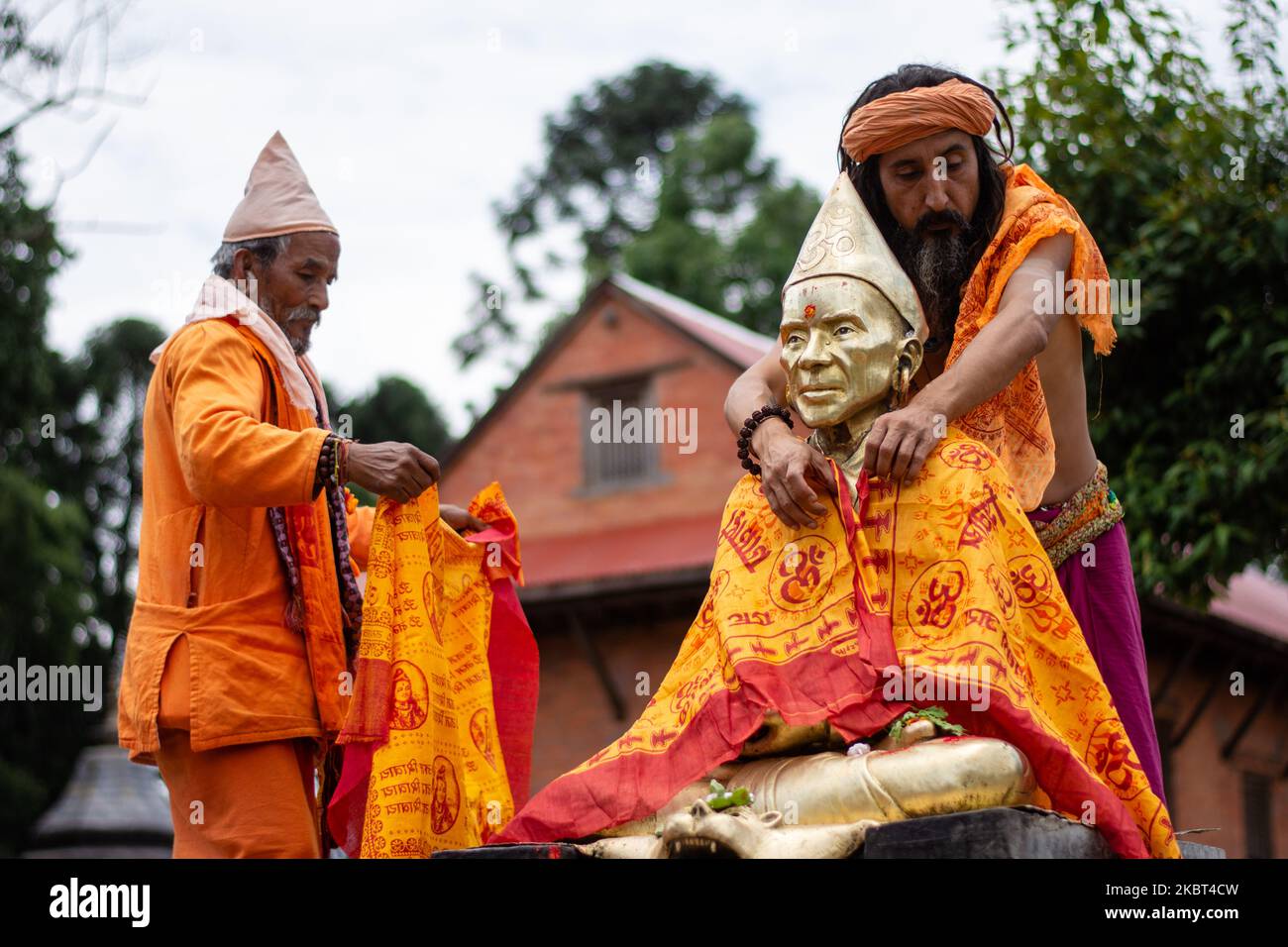 Hindu Disciple worship their guru Naraharinath on the occasion of Guru ...