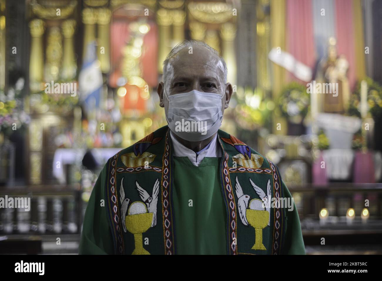 Father carlos castellanos hi-res stock photography and images - Alamy