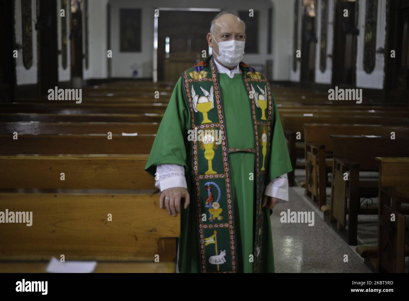 Public servants of latin america hi-res stock photography and images ...