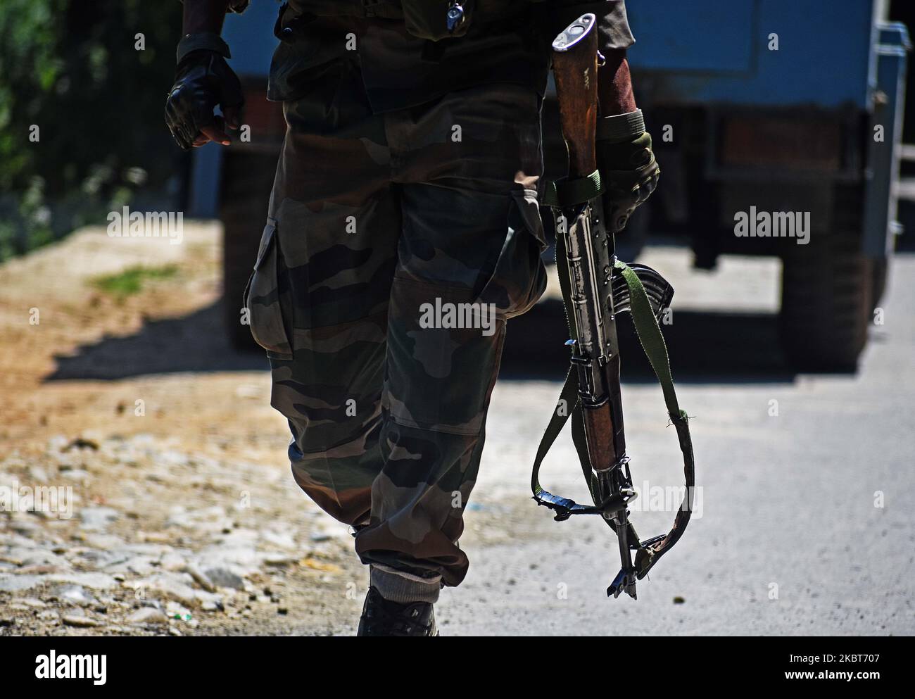 Indian policeman walks hi-res stock photography and images - Alamy