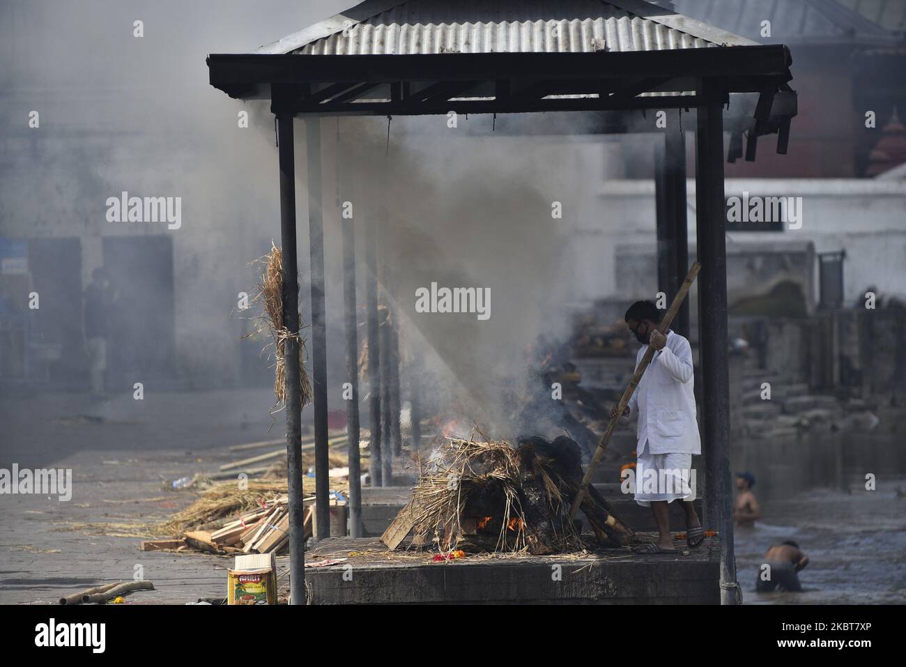 Black and white pashupatinath hi-res stock photography and images - Alamy