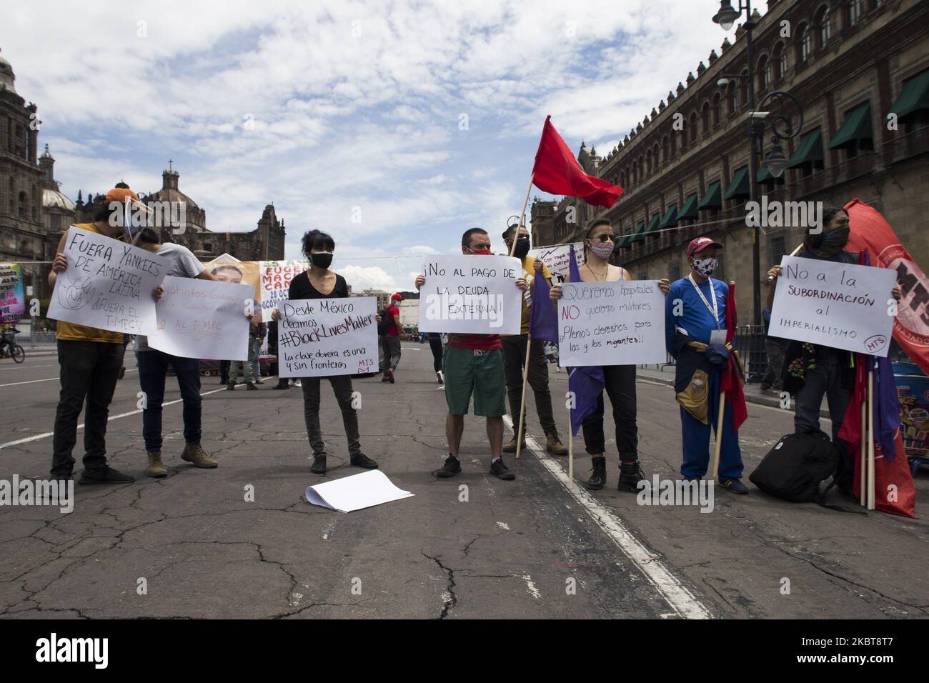 Criminalization of social movements hi-res stock photography and images ...