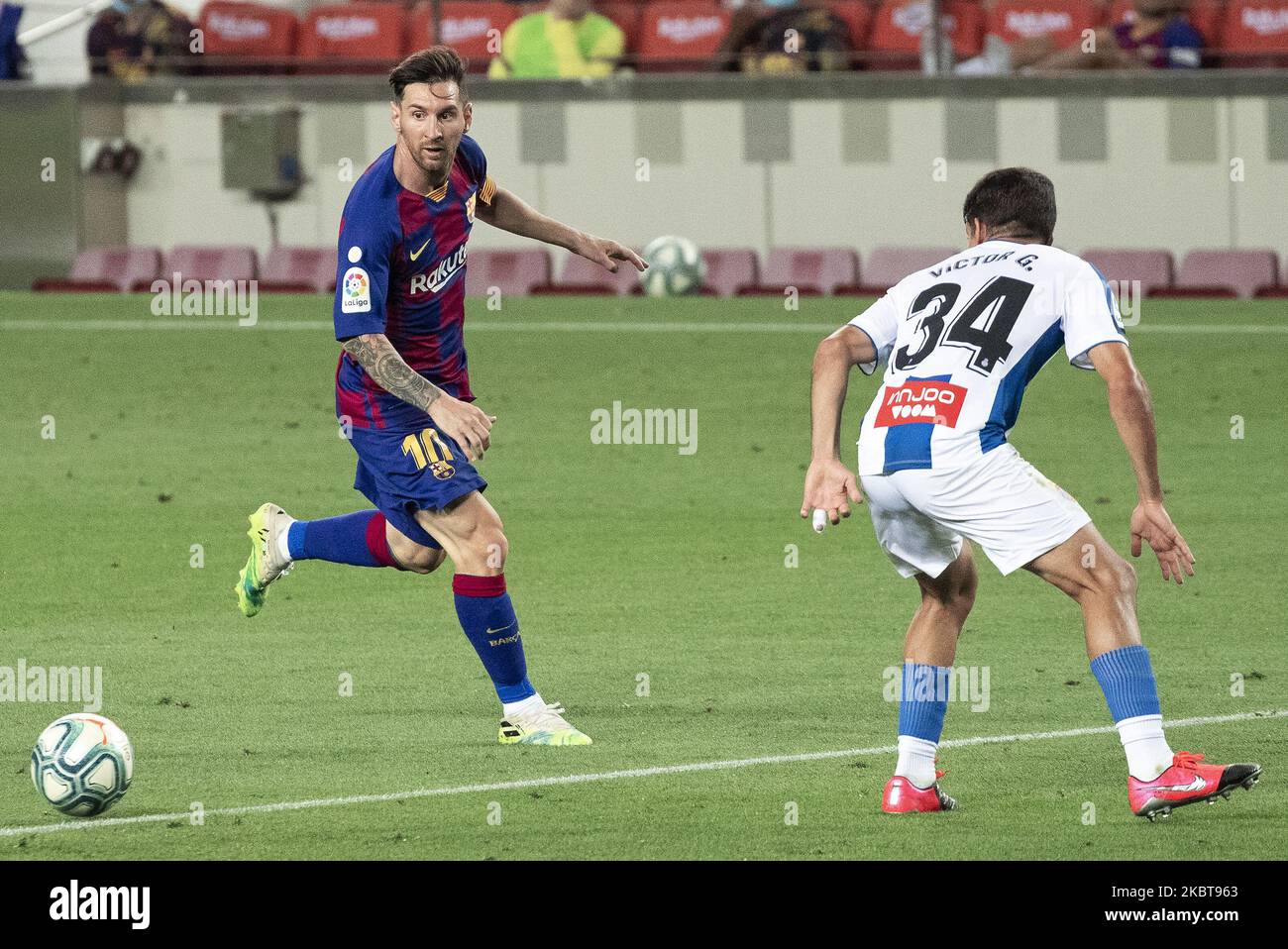 Leo Messi and Victor Gomez during the match between FC Barcelona and ...