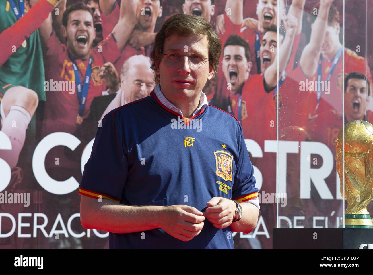 The Mayor of Madrid, Jose Luis Martinez-Almeida pose next to the World ...