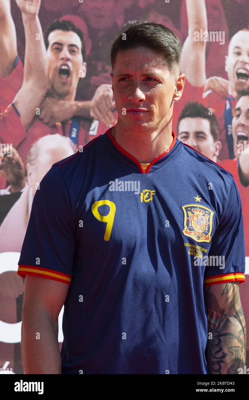 Fernando Torres 9 2022 Pose