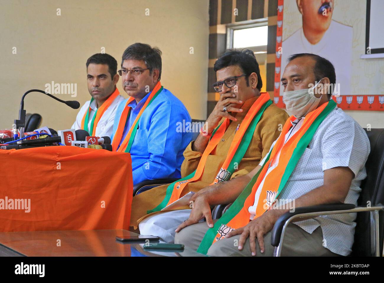 Party senior leader rajendra rathore hi-res stock photography and ...