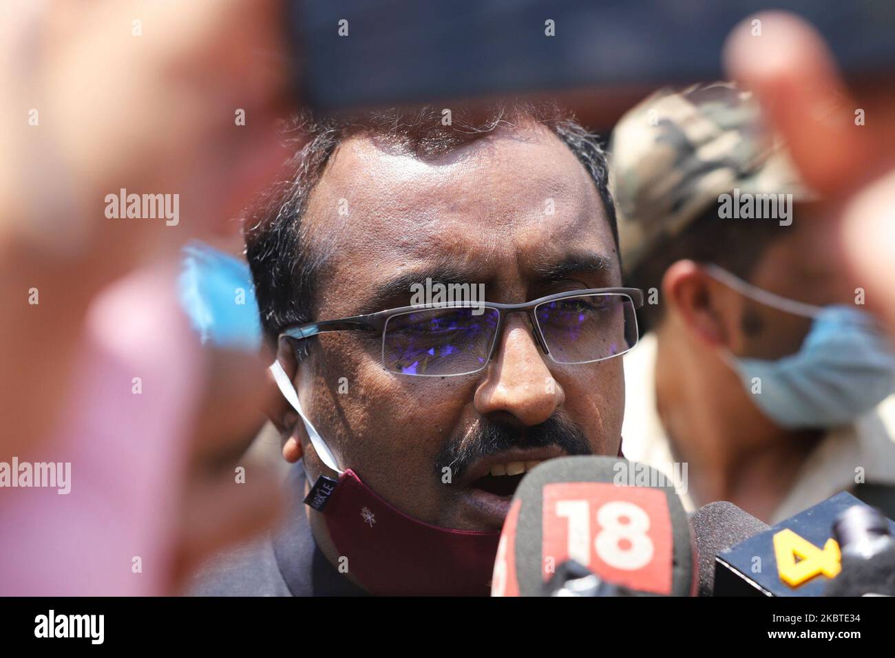 BJP leader Ram Madhav visited Wasim Bari's family who was killed by ...