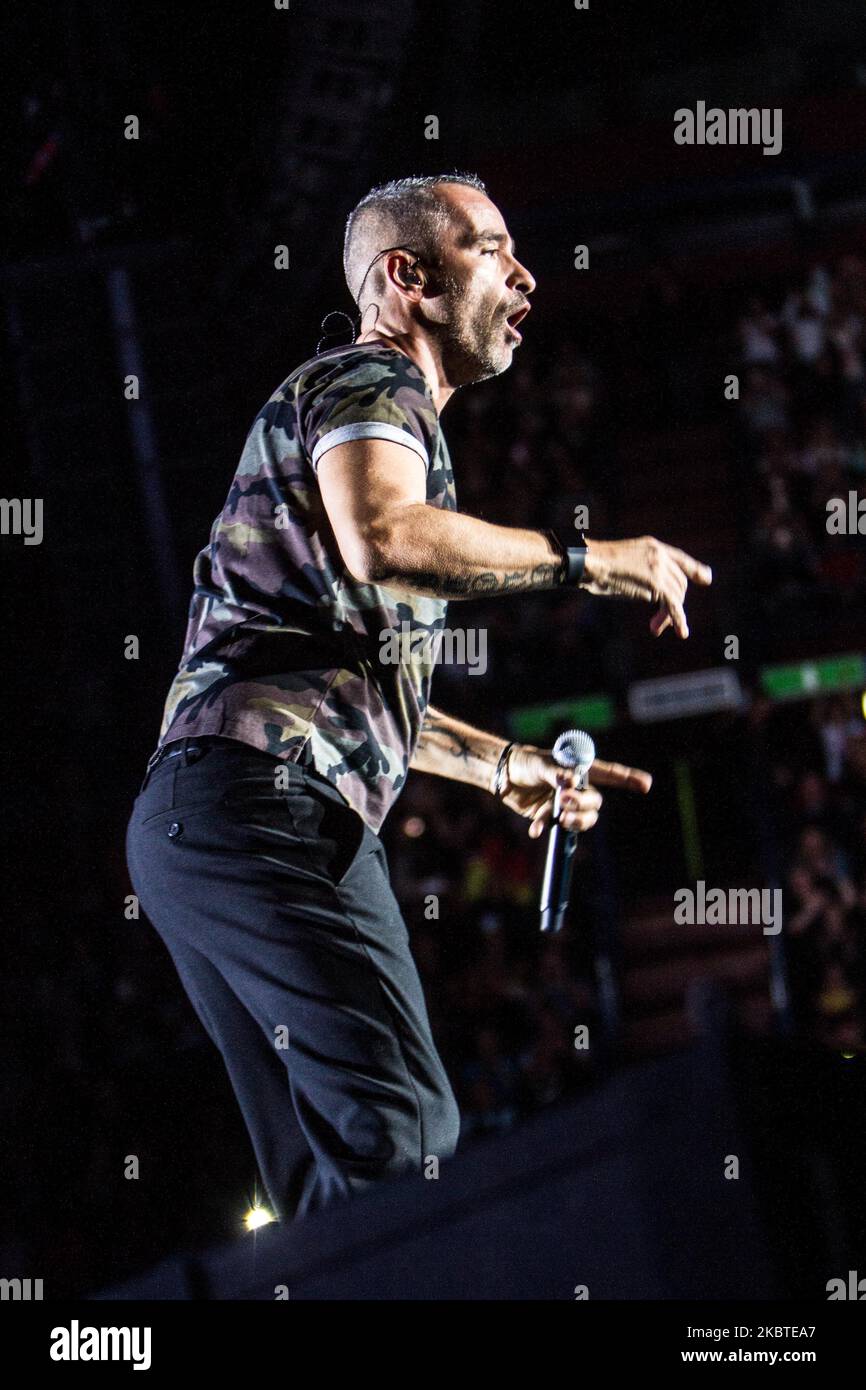 Eros ramazzotti concerto milano hi-res stock photography and images - Alamy