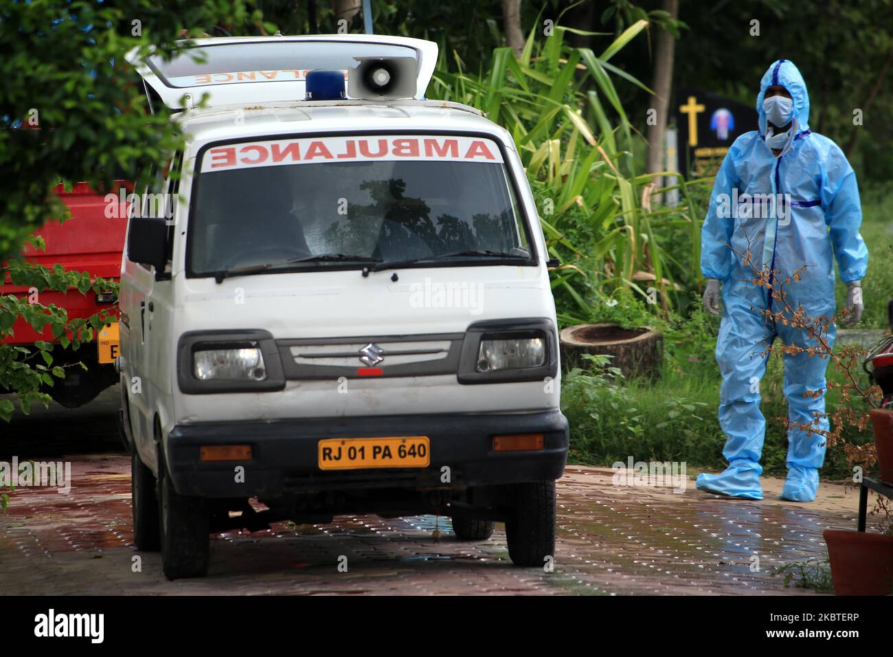Ambulance Carry the dead body of a victim, who died from the COVID-19 ...