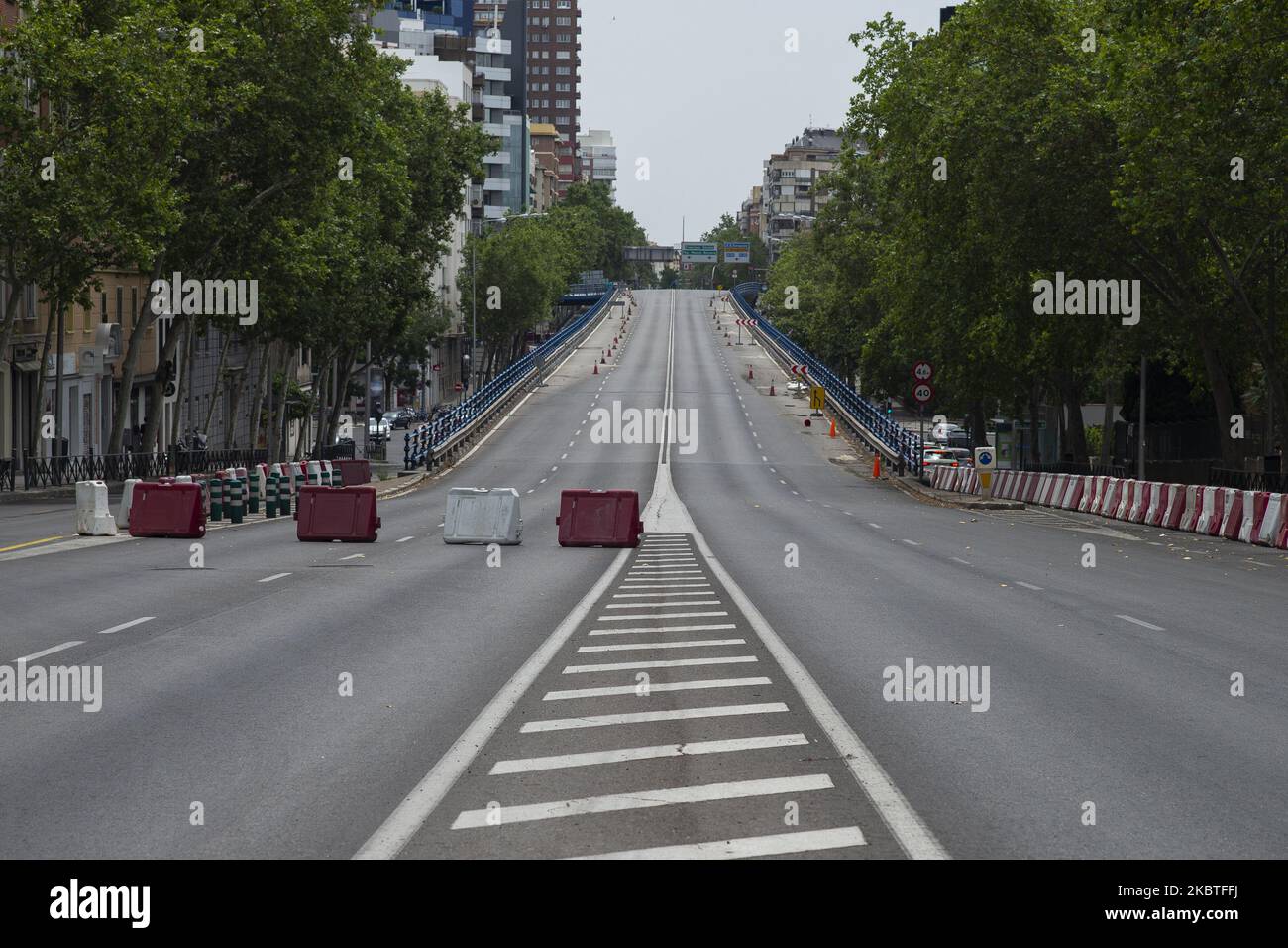 Structural damage bridge collapse hi-res stock photography and images ...