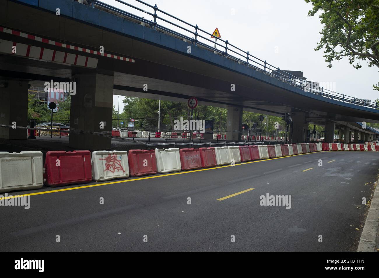Structural damage bridge collapse hi-res stock photography and images ...